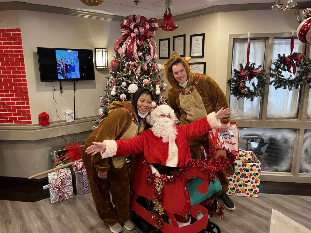 Santa Claus is Coming to Town - Medford Rehabilitation & Nursing Center
